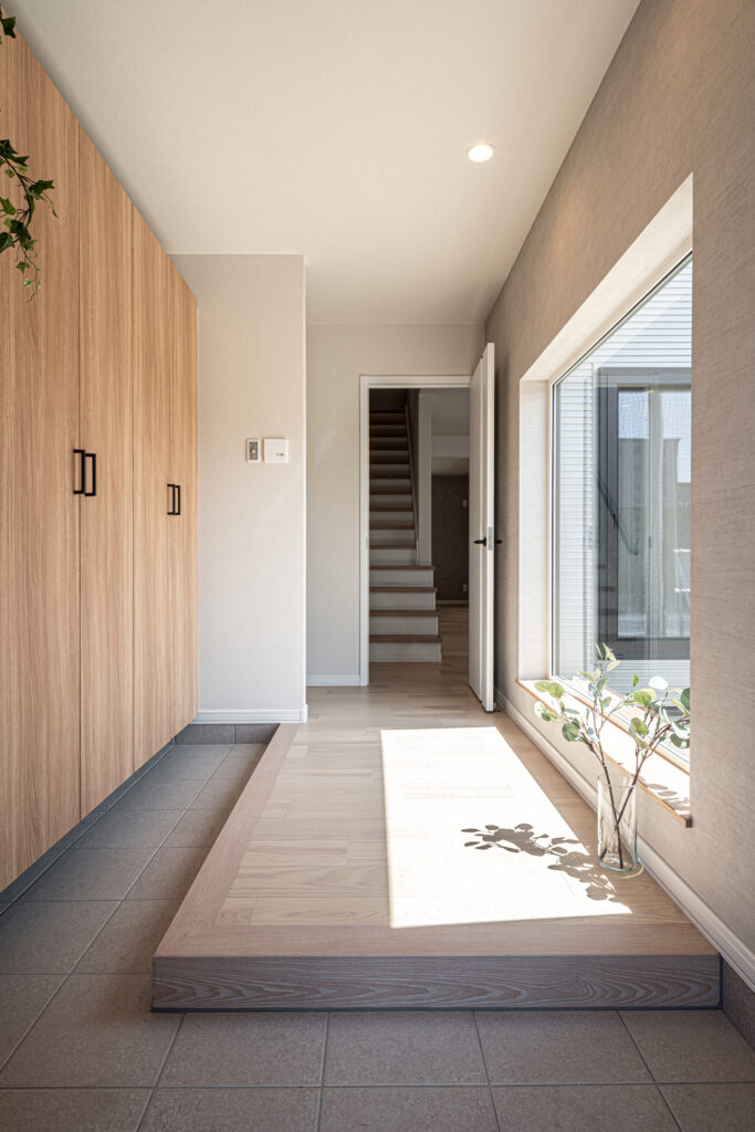 注文住宅の玄関の間取りは？失敗や公開を防ぐポイントとは | 【ロゴスホーム~北海道着工数No1ハウスメーカー~】